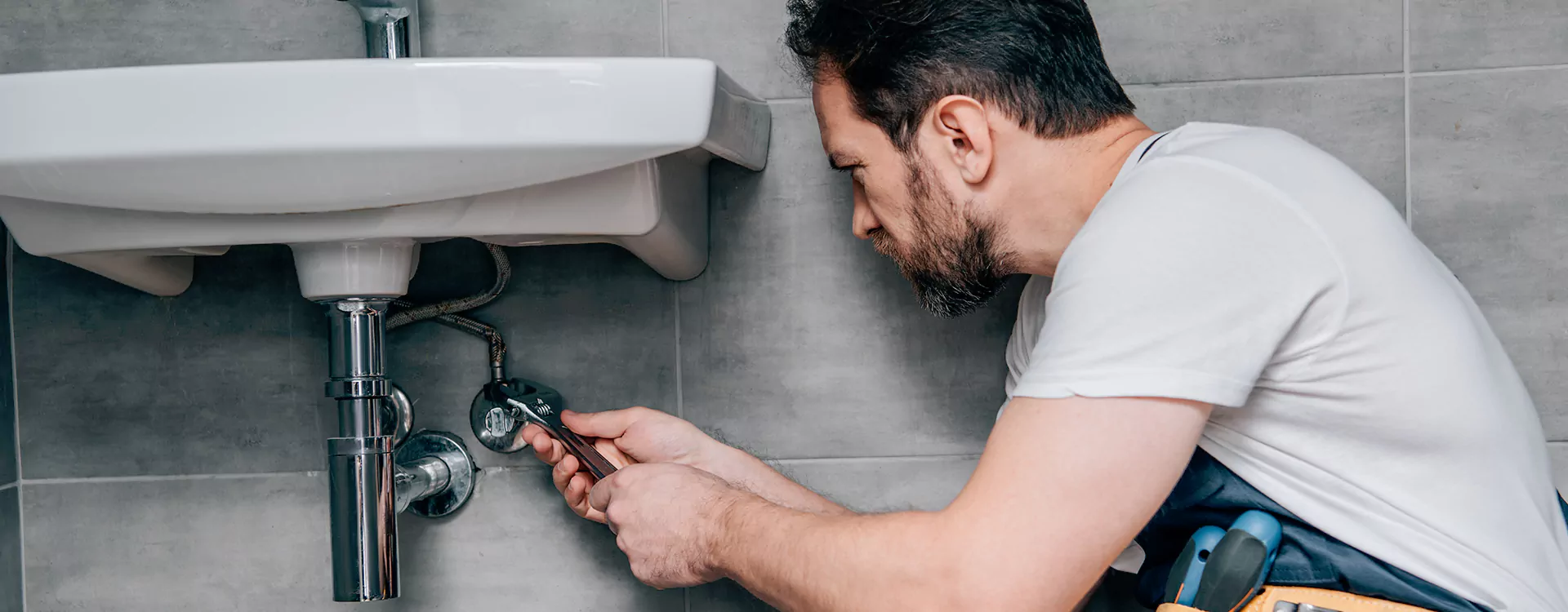 Professional Plumber Toronto, Ontario | Cost of Property Management ...